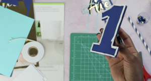 Cricut Number Shaker Cake Topper | DIY Shaker Cake Topper Tutorial ...